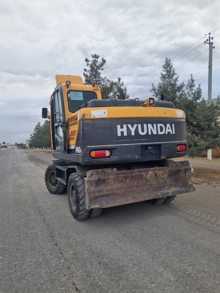 Hyundai R 140 w uzbda kam ishlagan