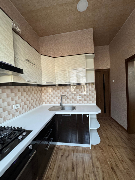 Высокопотолочка 2х комнатная, Лабзак