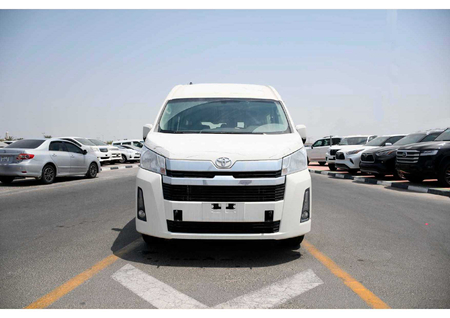 Транспортные услуги - Toyota Hiace 2023