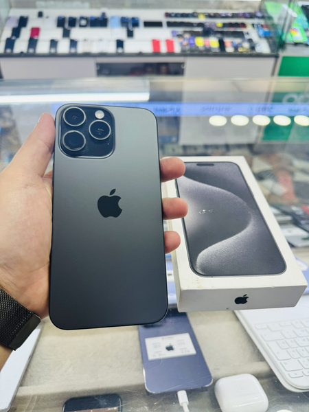 iPhone 15 Pro Max 256 gb black
