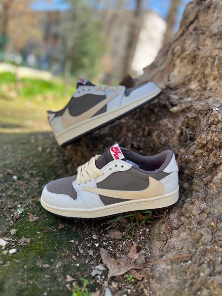 Nike Air Jordan Travers