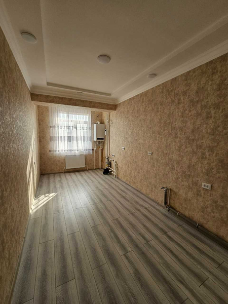 3 xonali 110m² 7-qavat uy sotiladi