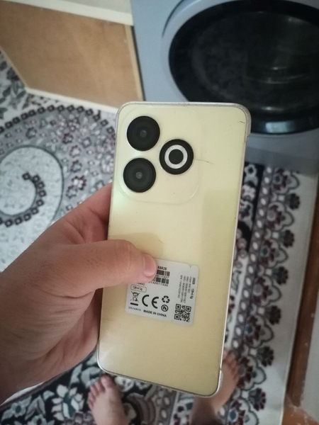 Infinix smart 8 gold karobka dok