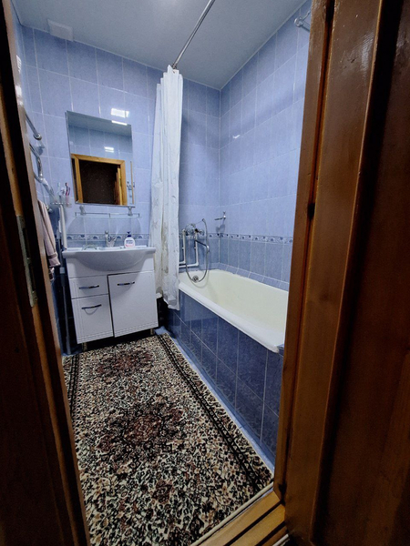 Продаётся на Карасу-6 3ком
