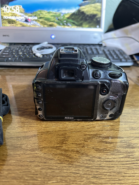 Nikon 3100 sotiladi narxini kelishamiz