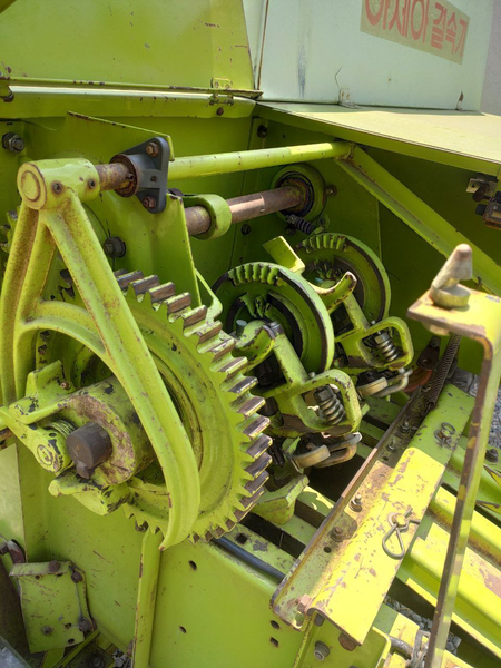 Claas markant 55