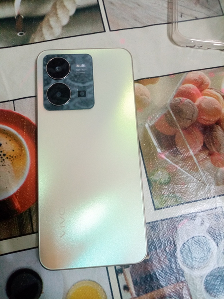 Vivo y 35 2022 yil