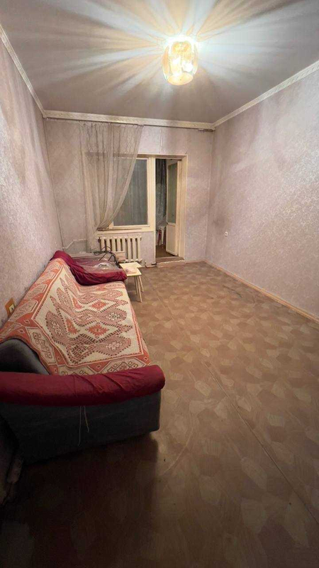 СРОЧНО !! Продается квартира в Яшнабаде 1/5/5 ( 45 кв/м ) Тузел 2