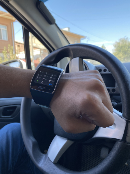 Часы Samsung Gear S SM-R750