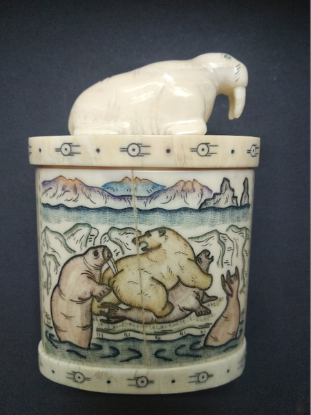 Композиция из кости моржа 