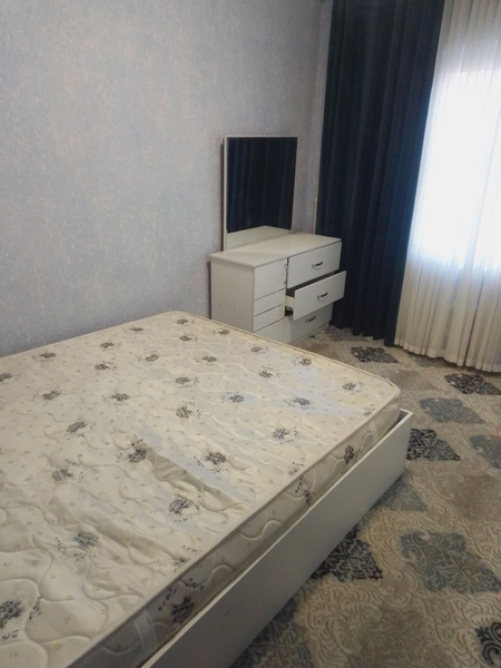2 xonalik kv srochna ijaraga beriladi