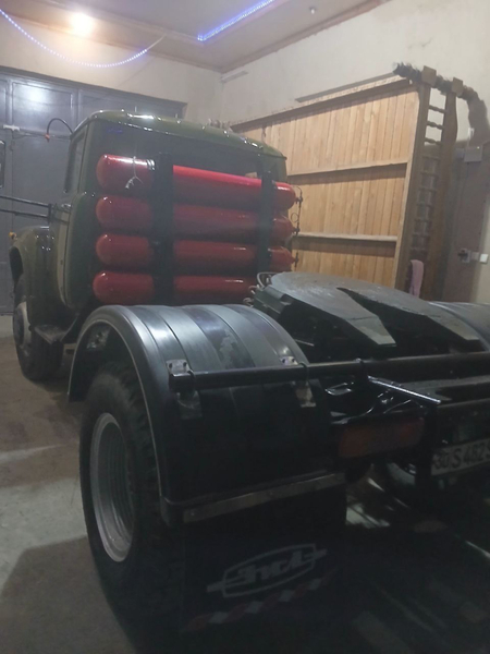 Zil sotiladi shallnda motori zur oynalari kinopka