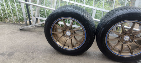 Диски радиус 215/55 R 16, состояние идеал