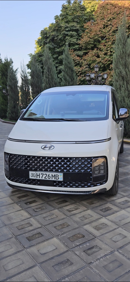 Hyundai staria xizmatda