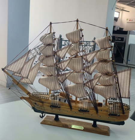 Statuetka Lotka noyob sotiladi