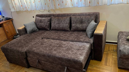 Диван-трансформер.
Параметры : 2.30*1.50