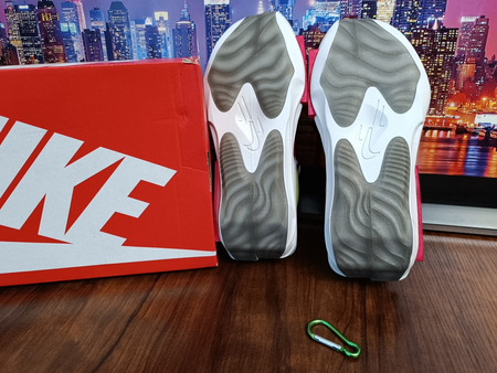 Женские кроссовки Nike originals