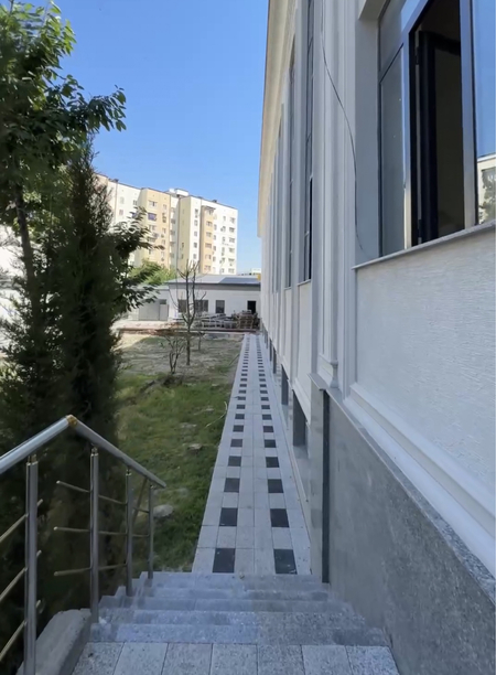 Продается здание свободного назначения в Ташкенте!