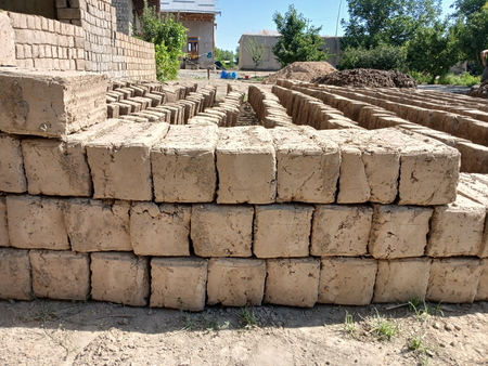 Loy blok sotiladi sifati zur