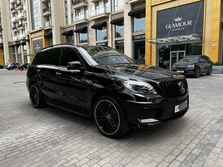•Mercedes Benz ML63 5.5 BiTurbo•