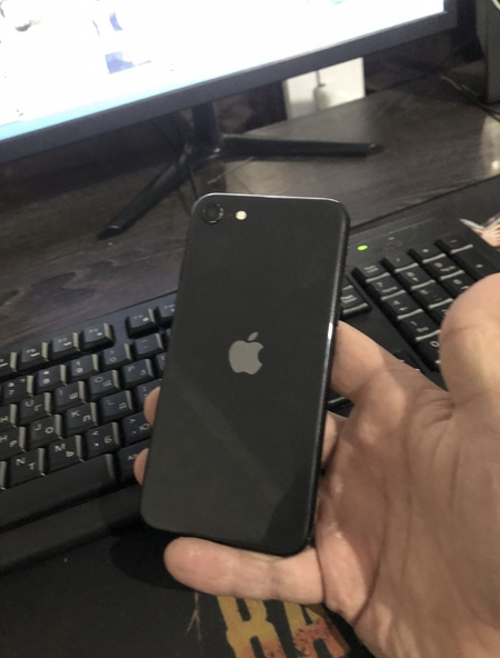 iPhone SE 2 / 64 GB sotiladi ili obmen