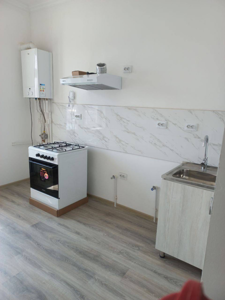 52,5 m2  uy sotiladi srochni