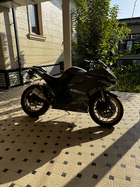 Ducati panigal 400cc sportbayk