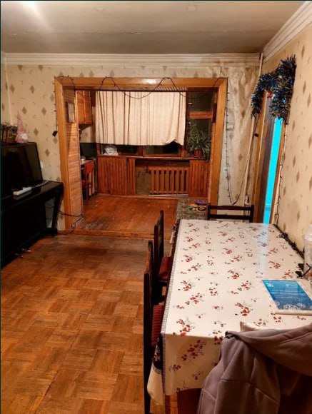 Чиланзар 1кв  3/4/4 кирпич Балкон2*4м² Общ пл 60м²