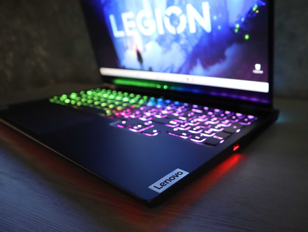 Lenovo Legion 7 15IMH05/i7-10750H/32GB/1,5TB SSD/GeForce RTX 2080 8GB