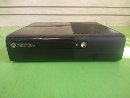 Продаются XBOX 360 E, 500 Gb
