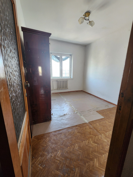 Arenda. Yashnabod 40 let doka xleb. 3 xona. 300$