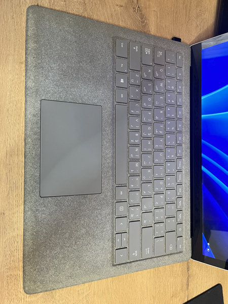 Microsoft Surface Laptop 2, i5