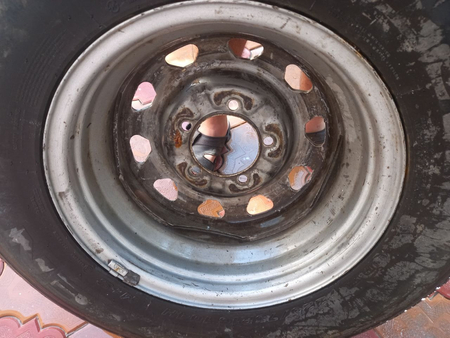 Balon diskasi bilan 225/75/ R16 5 teshikli
