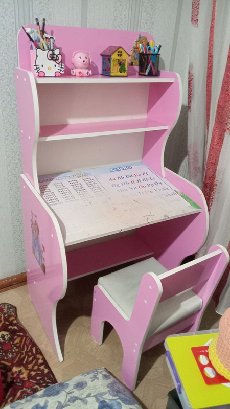 Продаётся Парта для девочек