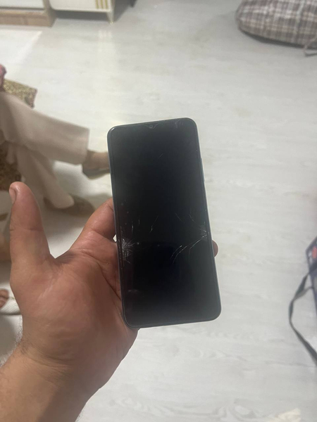 Opp A17  telefoni sotiladi pamiti 64 tarobka