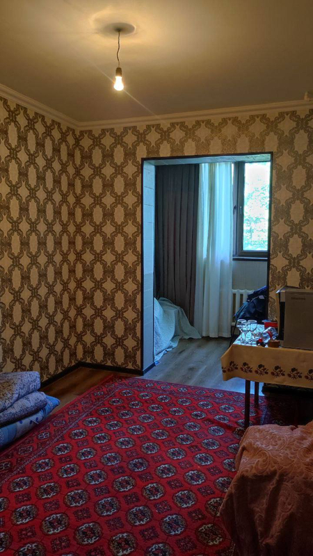 Kvartira sotiladi 4 xonali