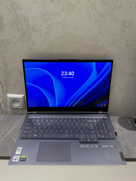 Продам свой игровой ноут Legion 7 Lenovo дешево