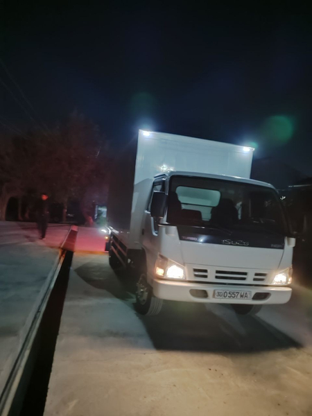 Isuzu nqr 71qiynalmagan moshina