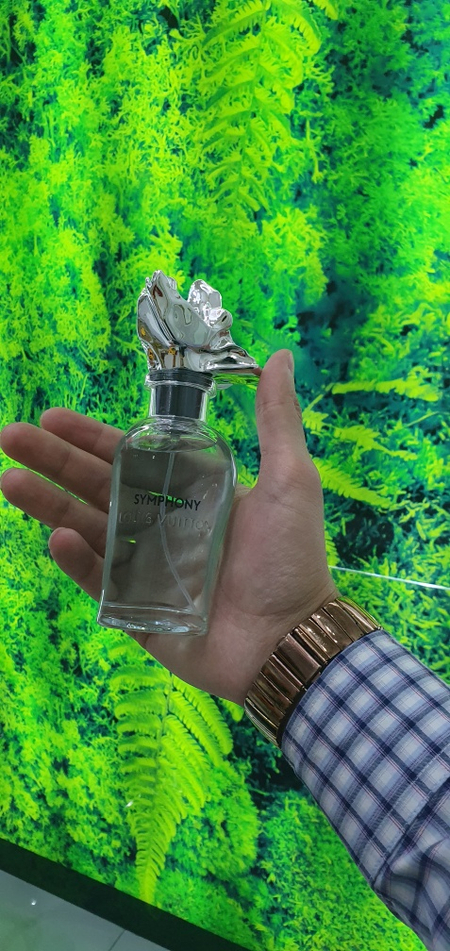 Louis Vuitton Symphony распивга 120.000