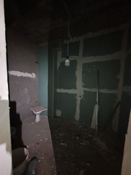 3 xonali kvartira karobka holatida
