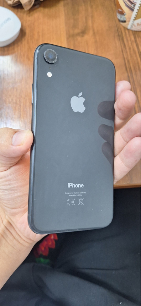 iphone xr xolati yaxshi