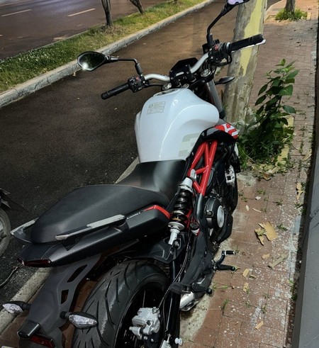 Benelli 302s italian brend