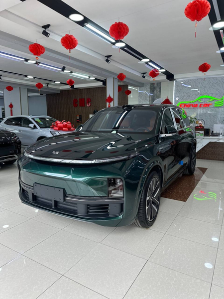 Lixiang L9 max gibrit 2yil kafolat servisi bilan nalichida