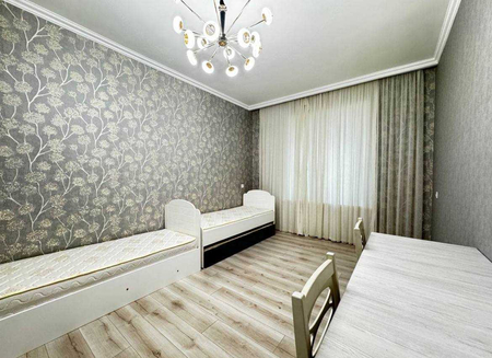 Сдаётся 3х ком. новая квартира