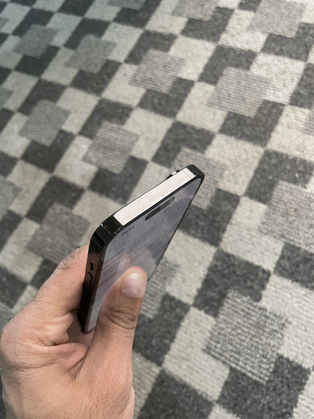 Срочно iPhone 14 Pro 128 гигабайта отличном состаяниее