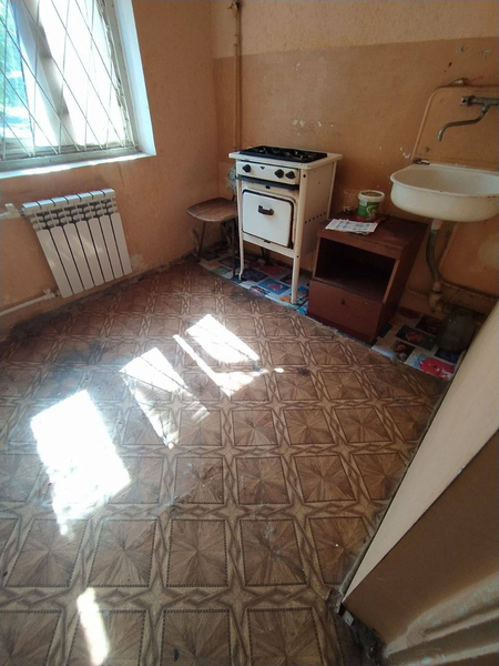 Срочно продаётся 1 комнатная квартира на октябре