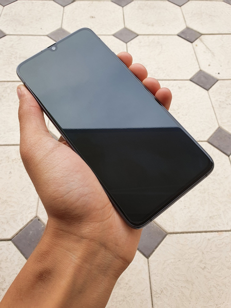 Samsung Galaxy A90 5G. Snapdragon 855. OzU 6/128 GB. Garantya beriladi