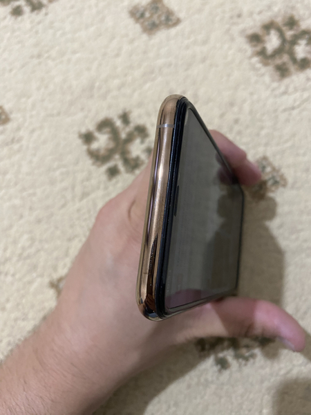 Apple Iphone xs gold