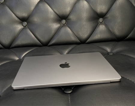 Apple MacBook Air M2 8/256GB 2022 года в идеальном состоянии