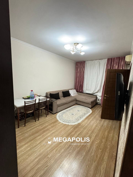 ,1 комнатная квартира (Метро Мирзо Улугбек)